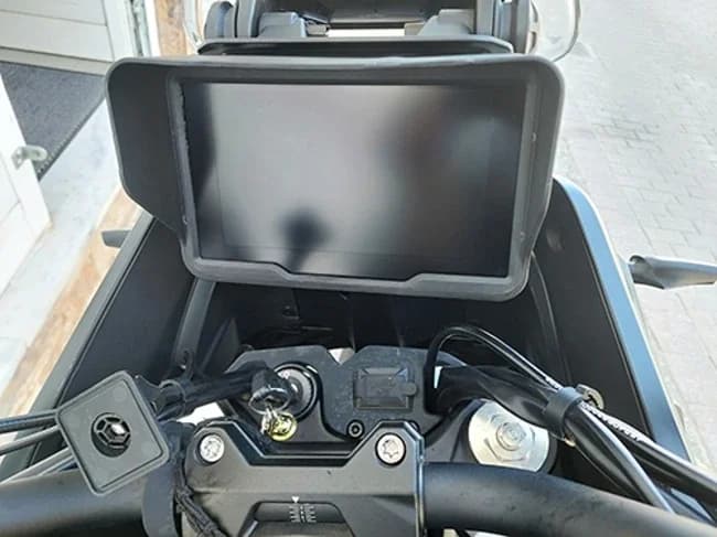 Motorise dashboard cover with sunshade compatible with QJ Motor SRT ...