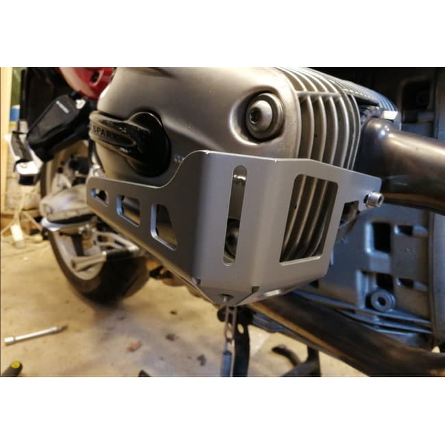 Cylinder guard compatible with BMW R1150R / R1150S / R1100R / R1100S ...