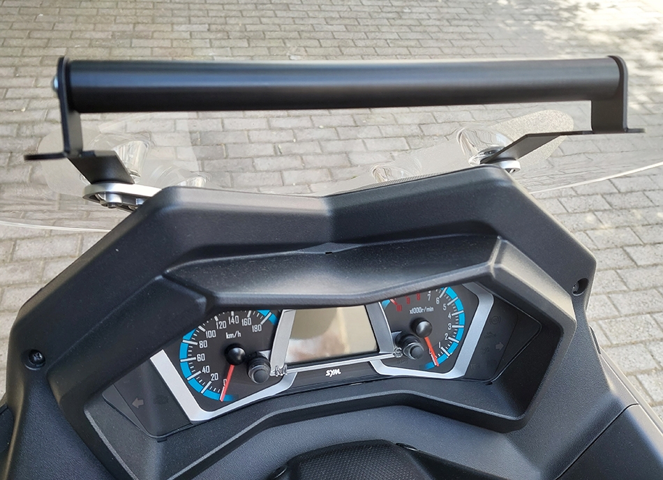 Cockpit GPS bracket for SYM Maxsym 400 2021-2023