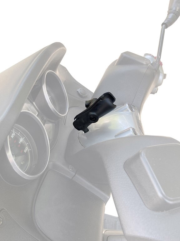 Smartphone / GPS mounting bracket with RAM ball compatible with Piaggio ...